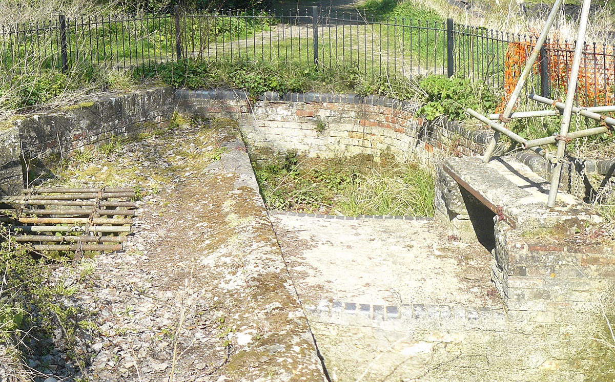 Oldbury Brook and Spill Weir - Stroudwater History